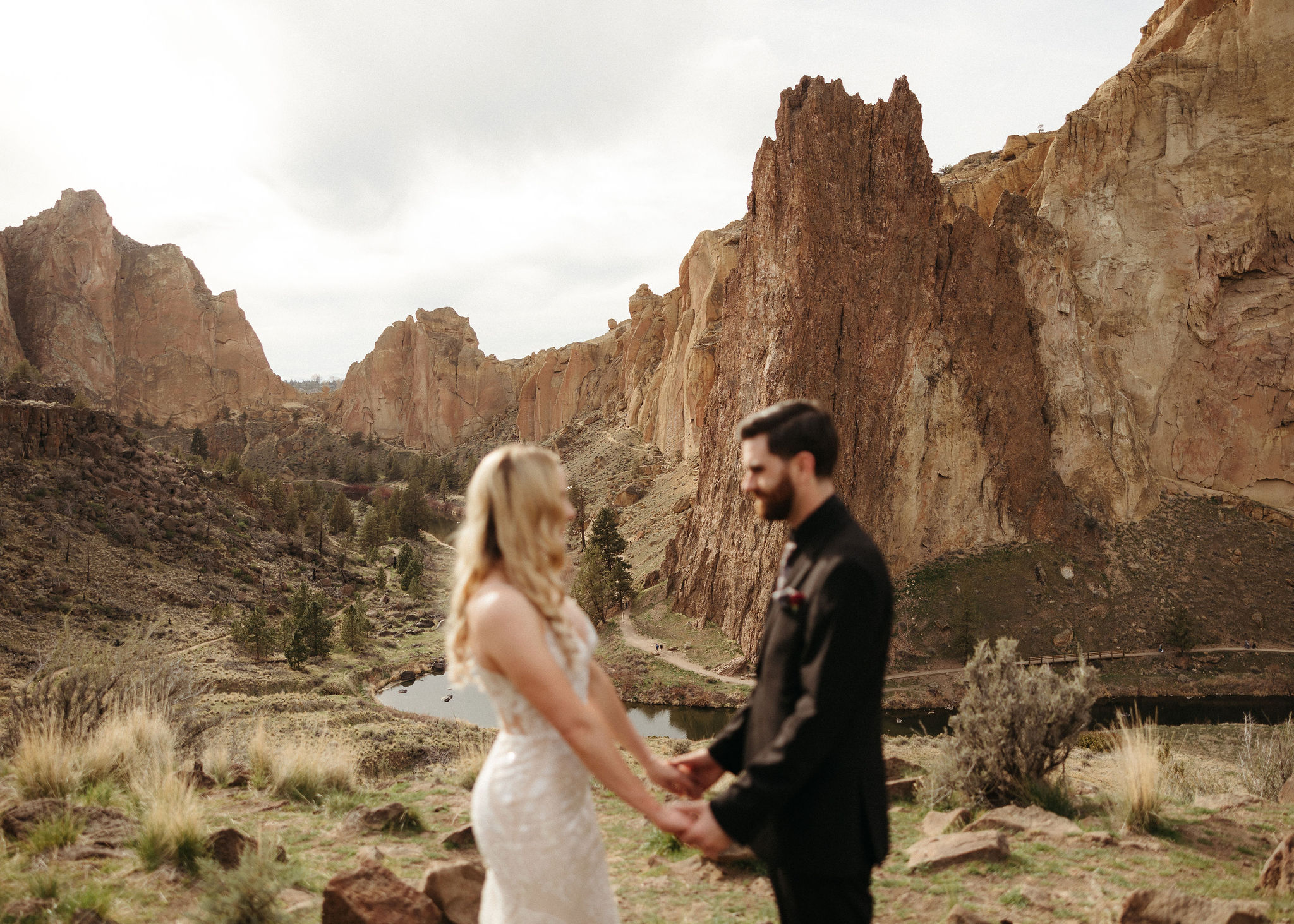 Smith Rock State Park Bend Wedding - Lauren Miles Photo